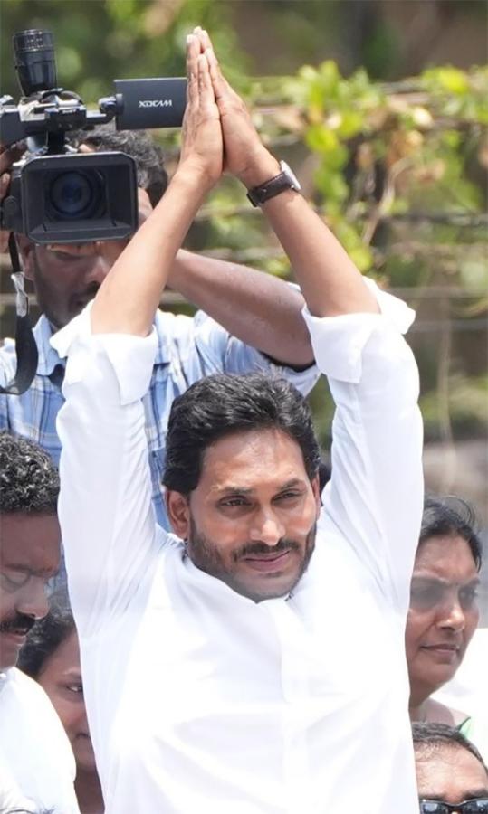 Huge Crowd At CM Jagan Public Meeting In Narasapuram Photos Gallery Inside | Sakshi